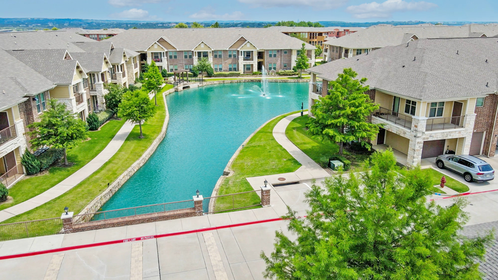 Luxury Living in Grand Prairie, TX | Enclave at Mira Lagos